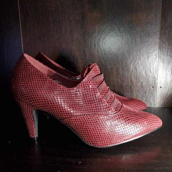 Bellini | Shoes | Bellini Dark Red Gisele Heels Size 9 Never Worn ...